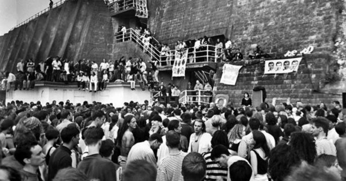 A documentary exploring 90s free parties is coming out - Global ...