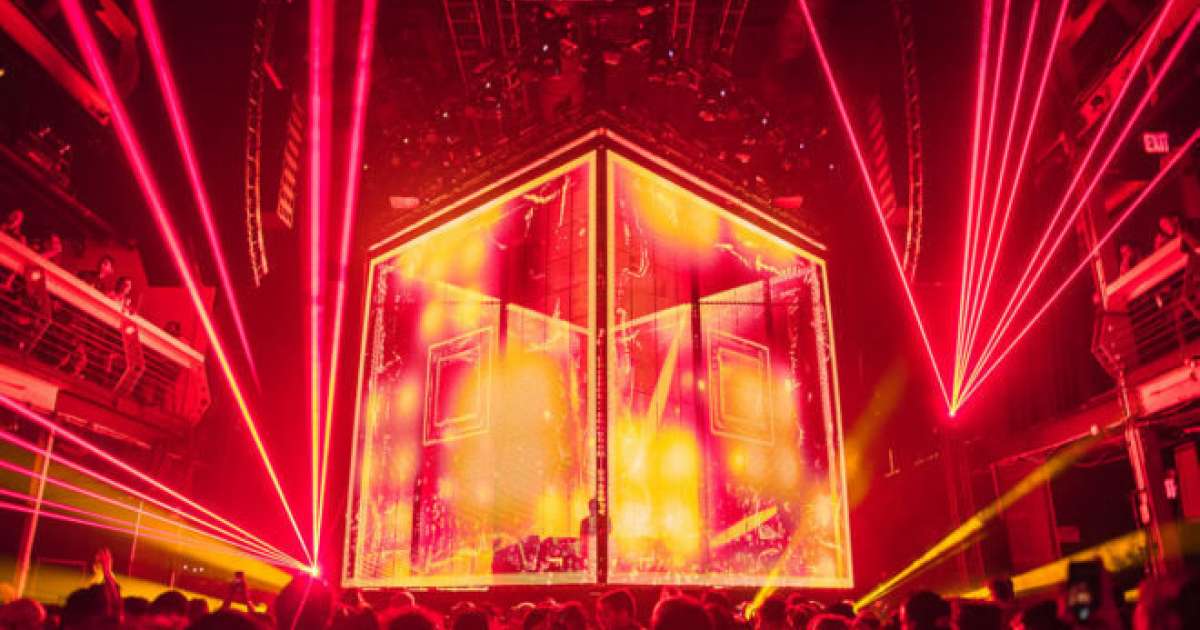 Watch Eric Prydz pay tribute to Daft Punk - Video Blog - Mixmag Asia