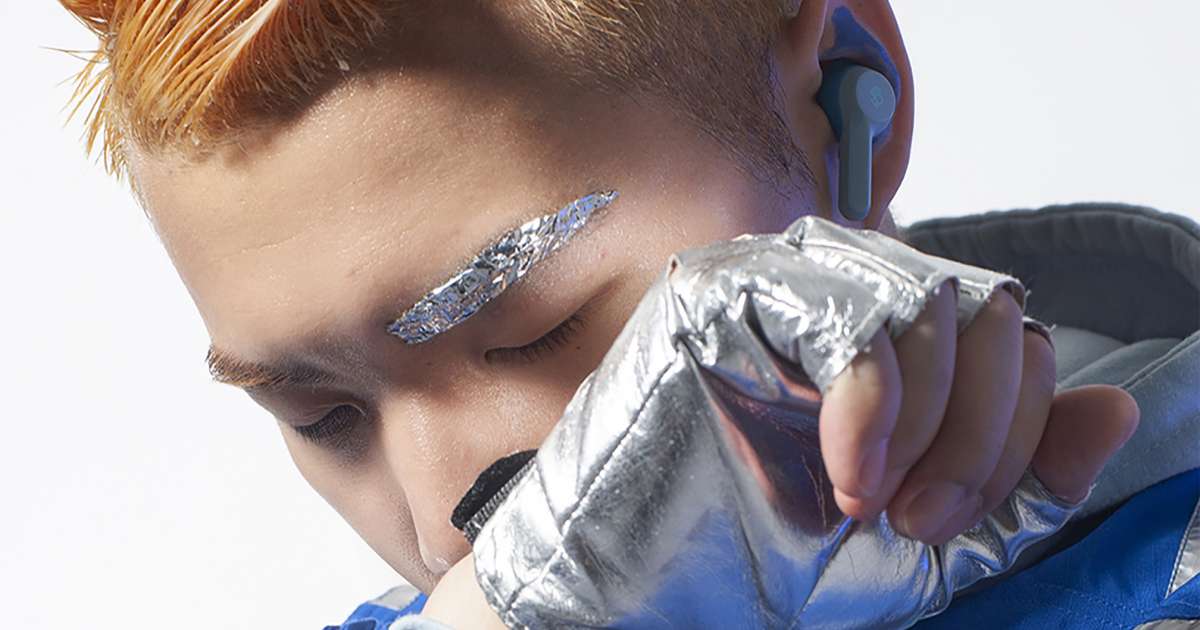 Chinese hyper-pop artist jiafeng reconstructs the fringes of music ...