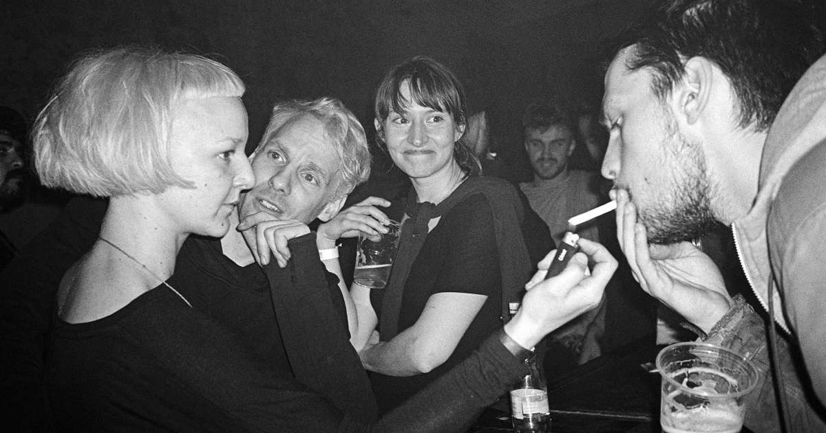 New book captures the ‘temporary utopia’ of Prague’s rave scene ...