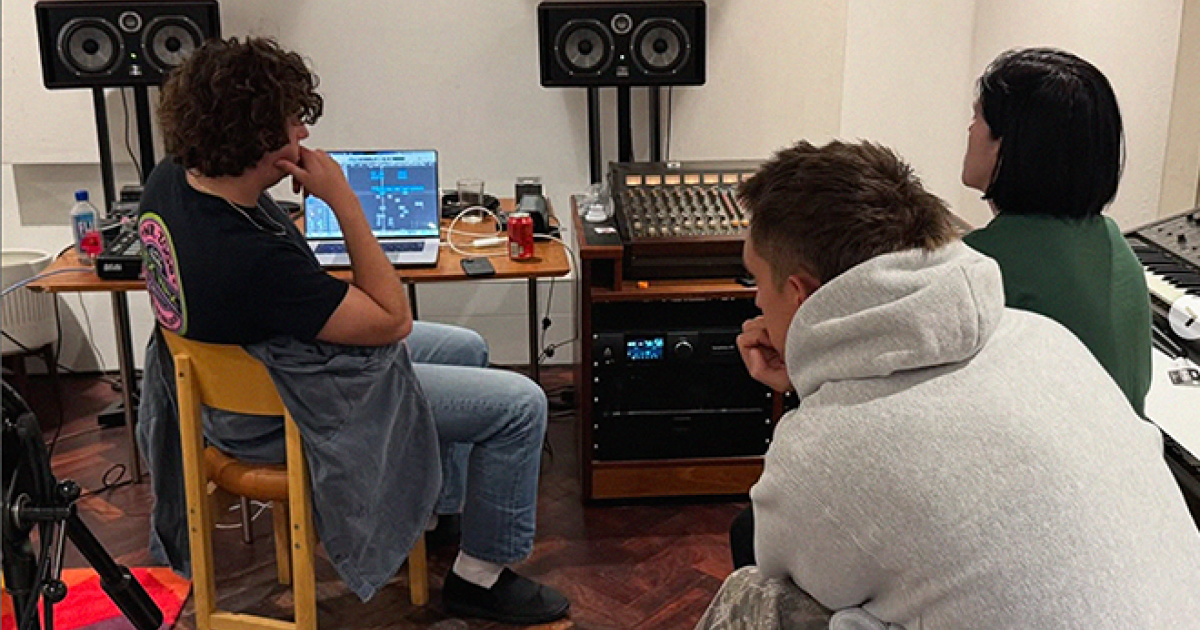 The xx tease new music, confirm they are back "in the studio" - News ...