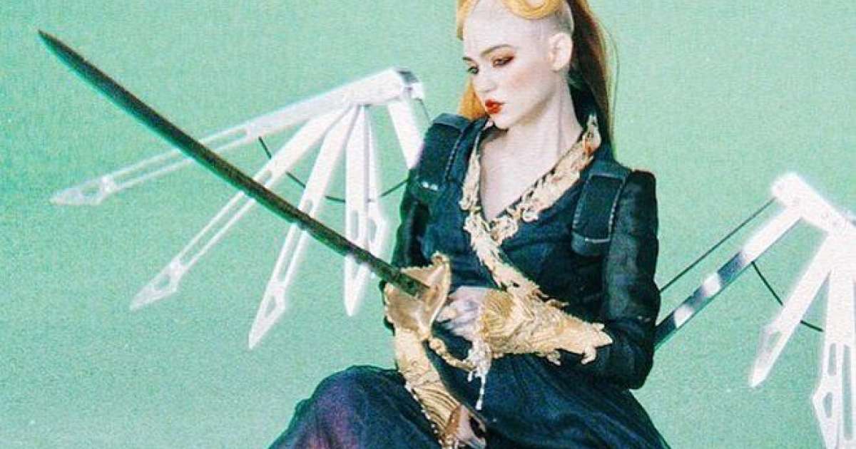 Grimes says she will give 50% of her royalties to any AI-generated ...