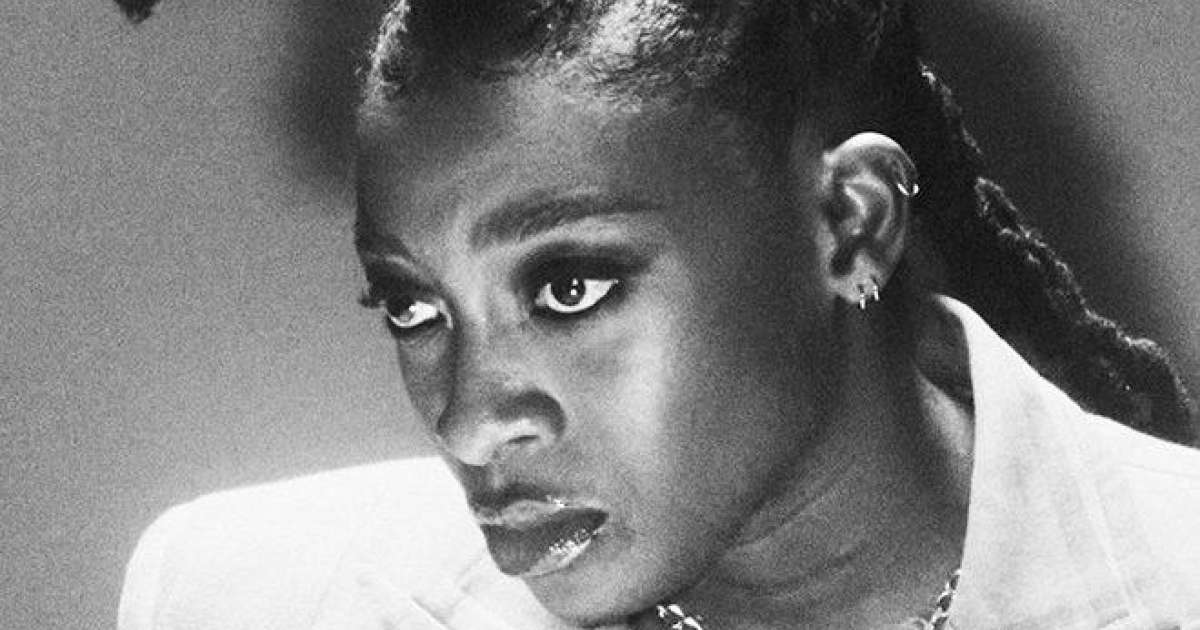 Little Simz files US$2,2 million lawsuit against her former producer ...