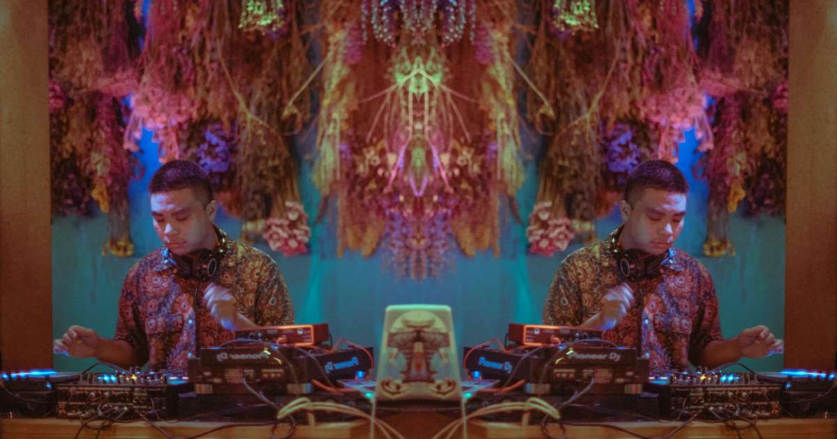 Filipino artist lui. gets nostalgic about the pre-pandemic world on his ...